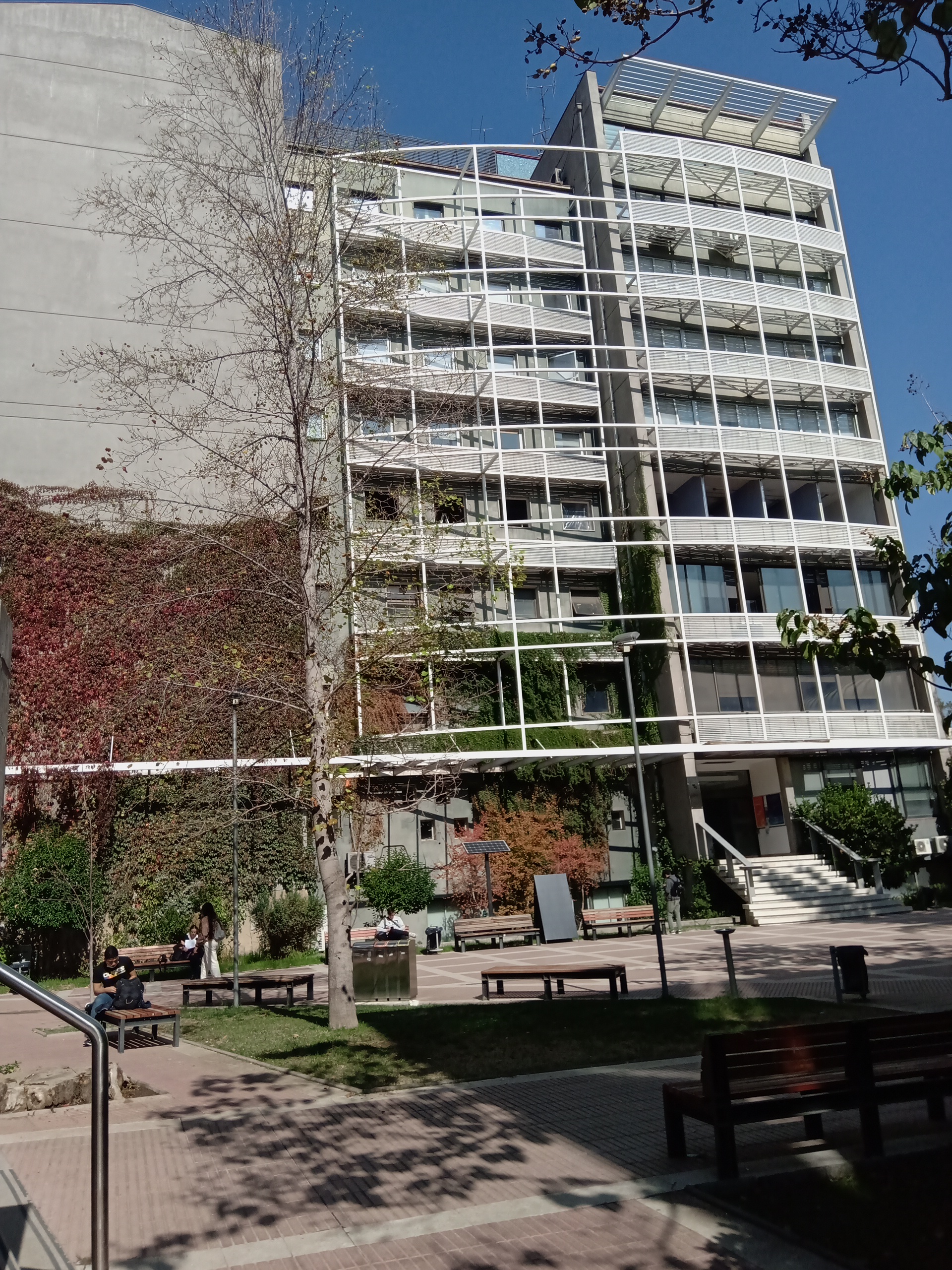 · Red local de 8 acelerómetros, distribuidos desde el subterráneo hasta ...